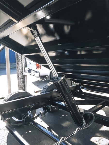 Atlas: 10K Hydraulic Trailer Jack | Stillwell, Inc.