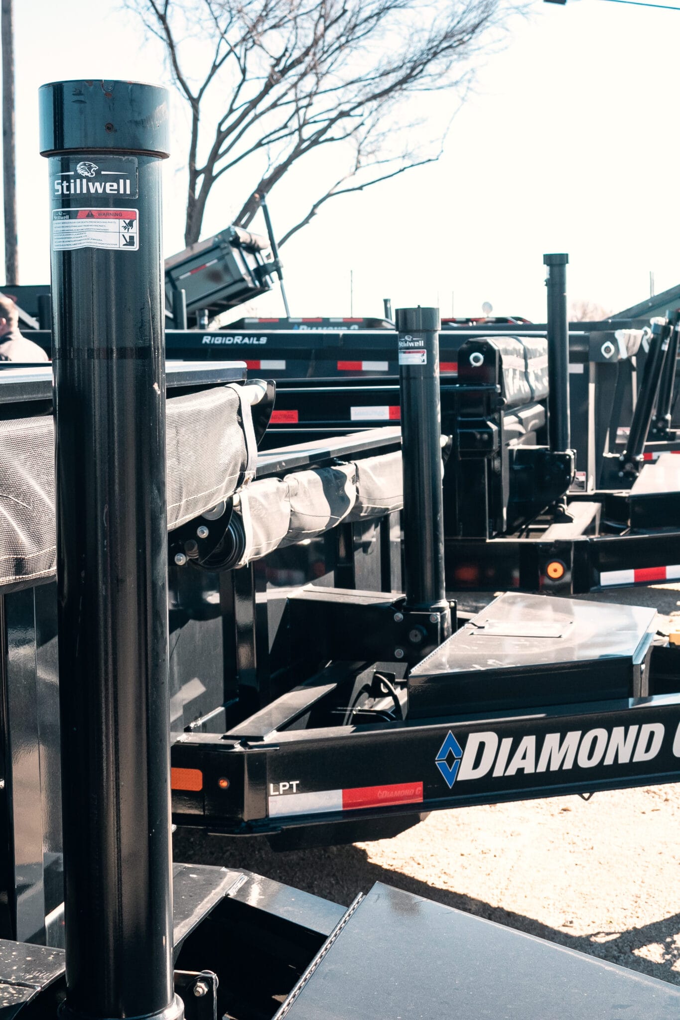 Atlas: 10K Hydraulic Trailer Jack | Stillwell, Inc.